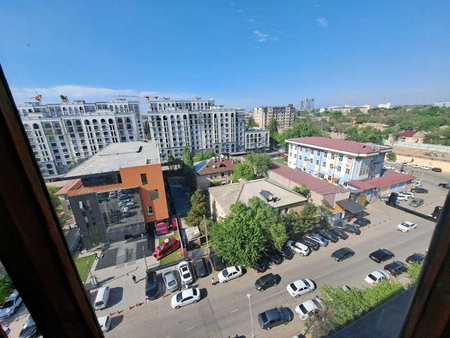 Metro BIY yonida 2-xonalik kvartira  73.35m² (153186)