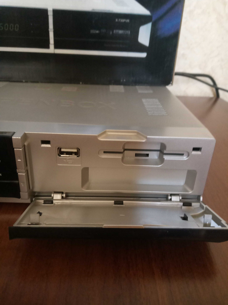 Спутниковый тюнер Openbox 730PVR с картоприемником