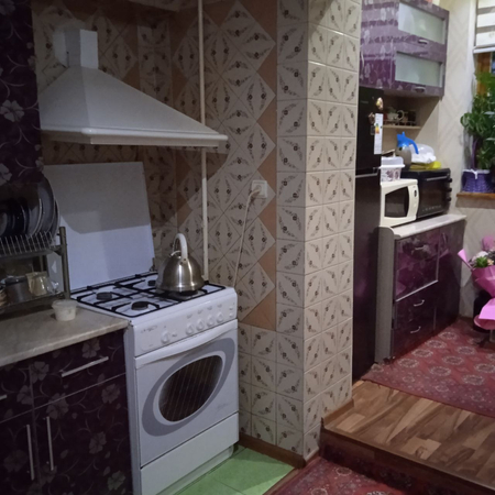 Срочно продаётся квартира Юнусобод4 3/2/4 70м2