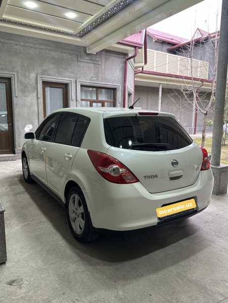 Nissan Tiida sotiladi