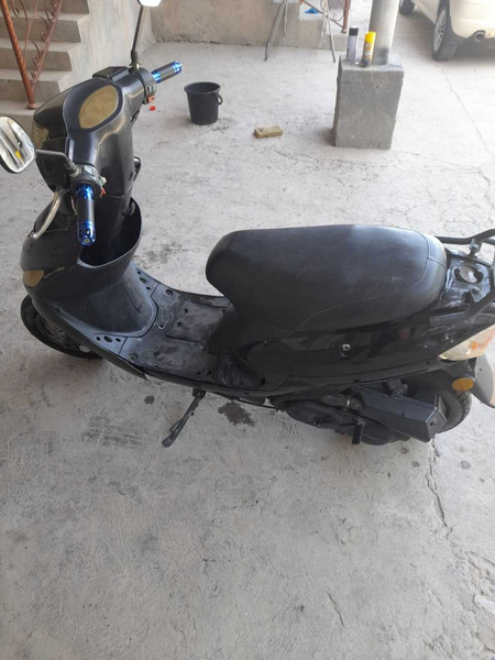 Skuter jayron 80 kub sotiladi