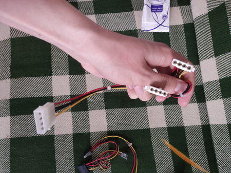 Разветвитель vga 1+2 , 2 по 6пин и 8пин возможен обмен !