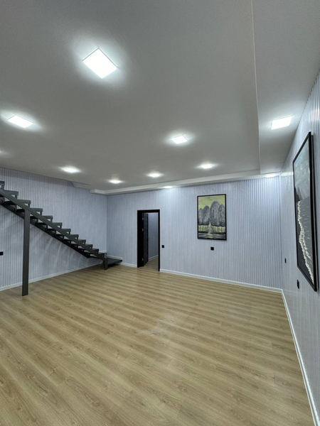 Глинка Гаи | 152кв - нежилое помещение вдоль дороги Продажа