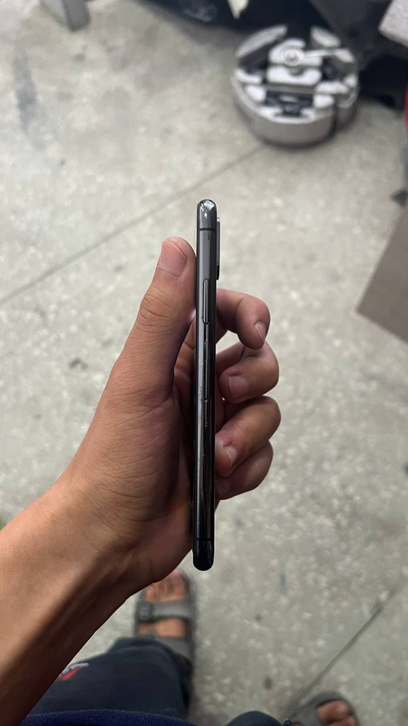 Iphone xs sotiladi