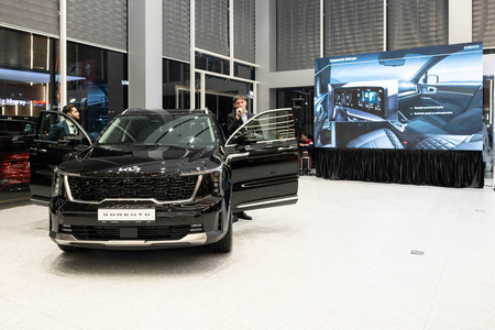 Umid avtodan KIA SORENTO Pe Comfort yillik 10% chegirmalar bilan