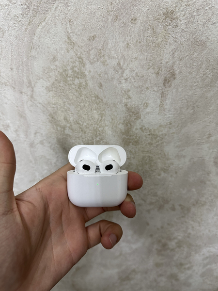 AirPods 3 в идеальном состоянии