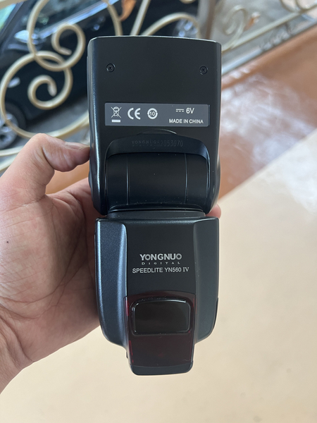 Спышка кубра YN560 IV сотилади!