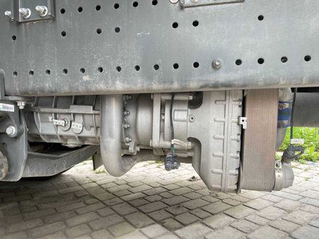 SHACMAN H 3000 tyagach nalichida