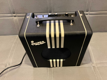 Гитарный усилитель - комбик - SUPRO Delta King 8