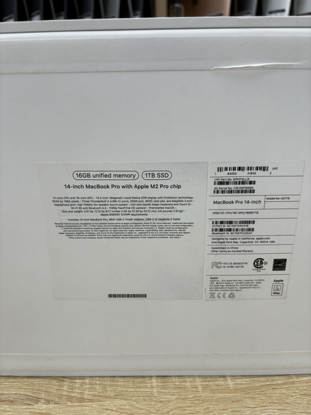 Macbook pro 2023 M3 8/512Gb