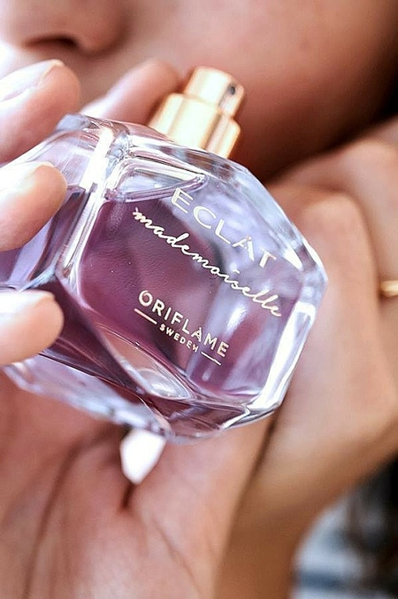 Подарка учун Oriflame dan Innocent white Lilac parfyum atir