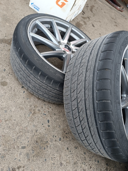 Vossen r 17 sotiladi