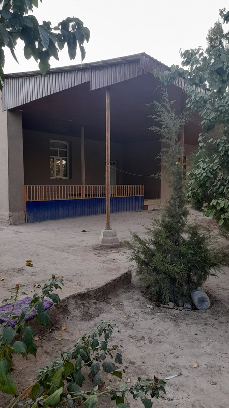 Уй сотилади келишилган нархда