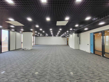 Срочно сдаётся нежилое помещение  230 м²  БЦ Trilliant     (ХМЕ)
