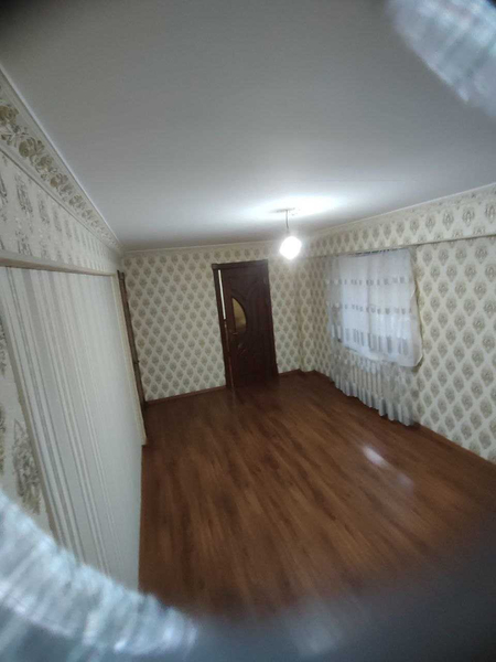 продается квартира 1/1 1*2/1/5. Двухкомнатная