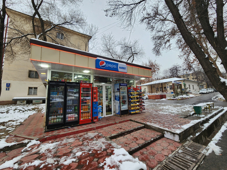 Magazen sotiladi