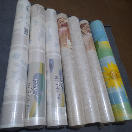 Продаются моющиеся обои.