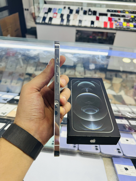 iPhone 12 Pro Max 512 gb silver