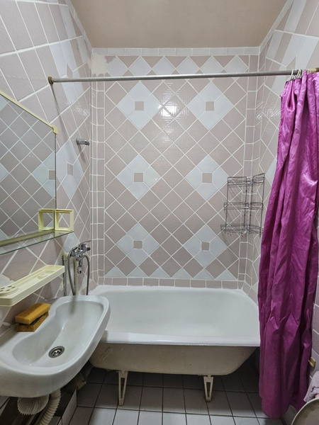 Продается 2/4/4 айти парк, ул. Муминова