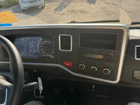 Янги 2024 й JAC J3 Фургони сотувда тайёр. Юк кутариши 4 тоннагача.