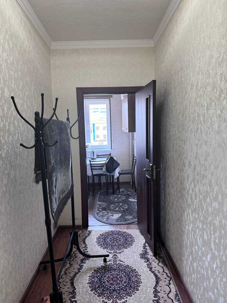 Srochniy Sergeli 8 hudud  3/2/7  75 m² Sotiladi Remontli uy
