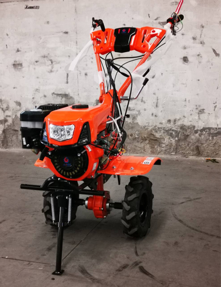 Traktor mata blok benzinliy