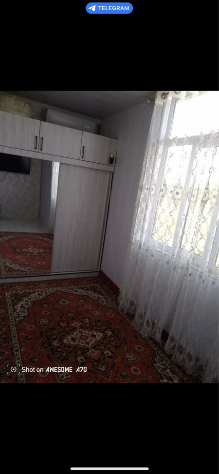 7mkrda joylashgan 4etaj 1xonalik karzinka oldida 1xona 2xona qilingan