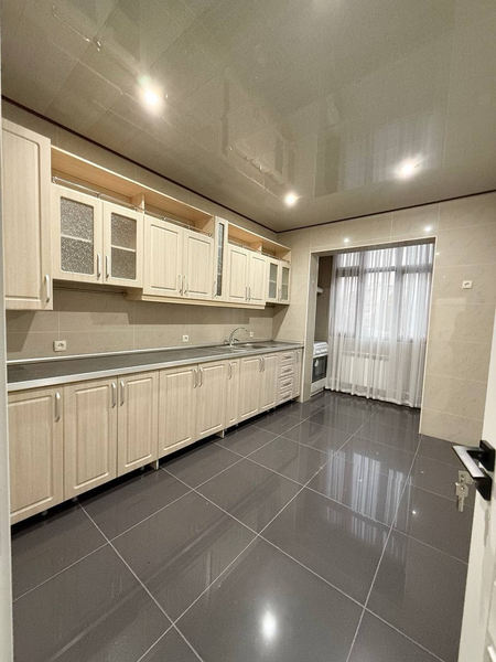 Продается 2х ком. квартира, ор-р: гостиница Россия, 65м2