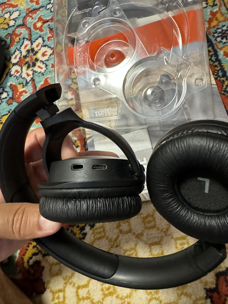 Продам наушники JBL 510 tune