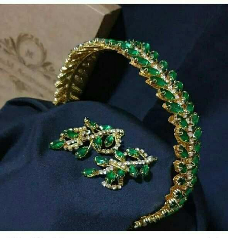 Abadok tilla qosh