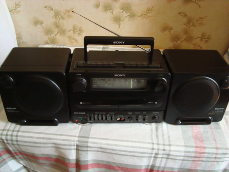 SONY - W 480 S . Магнитола.
