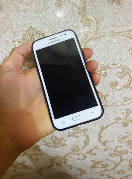 Samsung galaxy J2 8 gb