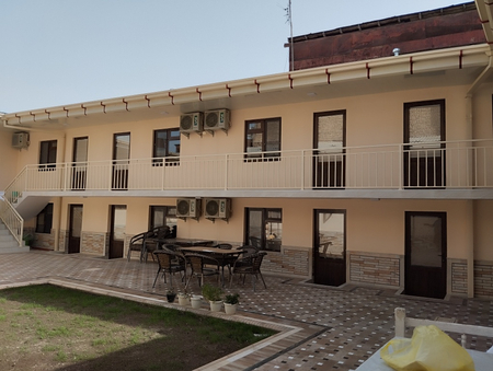 Mexmonxona hotel гостивайа дом hostel
