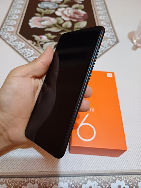 Redmi 6 sotiladi