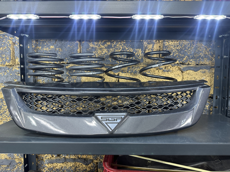 Решетка Облицовка для Lacetti Roadruns Оригинал в отличном состоянии