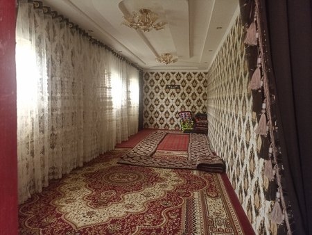 Эски шахар авто школадан ичкарига ховли сотилади.