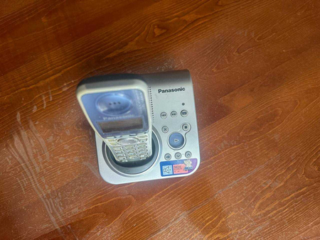 Продаётся стационарный радио телефон Panasonic.