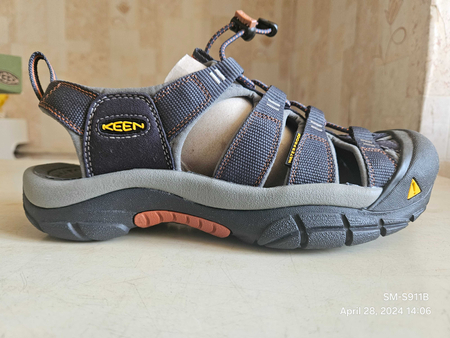 Men's Keen Newport H2 sandals US8.5