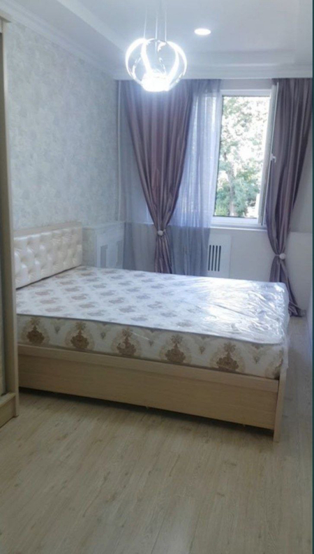U-12 Продаётся квартира ялангач массив 2/2/4 балкон 1.5*6