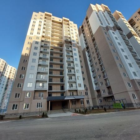 Срочно продается квартира ОЛМОС махалла2/13/16