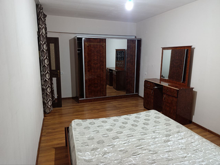 Продаётся квартиру Спутник 16 а