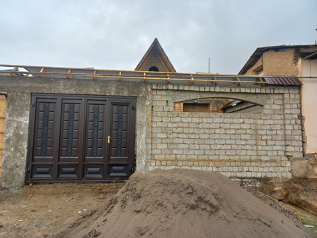 **Ипотека бор**Назарбек.Туркистон участок с домом 1.5 сотки
