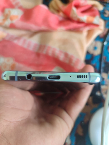 S 10 5G 8ga 256 hech qanday tirnalgan qoraygan jonim yoq telefon toza.