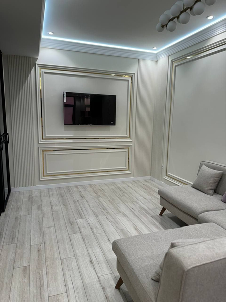 Продажа Махтумкули 
Ж/К New Life 3/5/10
Площадь 65м2 
Ремонт прмиум кл