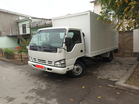Isuzu bort sotiladi 2015 yil