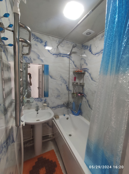 Navoiy shahar Sputnik 2 xonali 69 m² kvartira