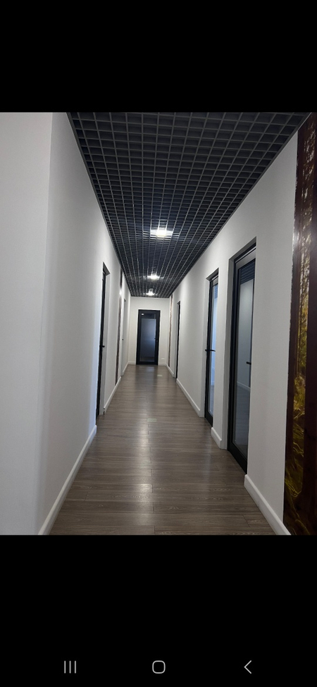 Продаётся готовый офис. 400м2.