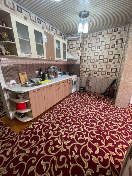Чилонзор тумани, Алгоритмда 4 хона 110кв.м квартира сотилади