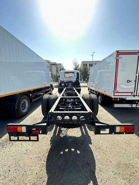 ISUZU FVR34Q COMFORT Без кузова (шасси) 9 тн