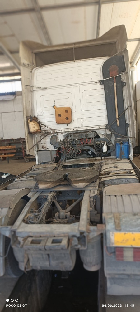 Sotiladi mersdes actros